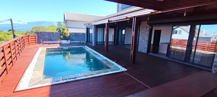 Saint-Pierre, Mont Vert les Hauts, Bérive, Les Chênes : Maison 6 pièces à vendre