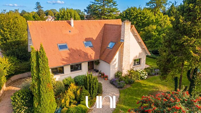 Maison 8 pièces à Saint-Contest, à vendre