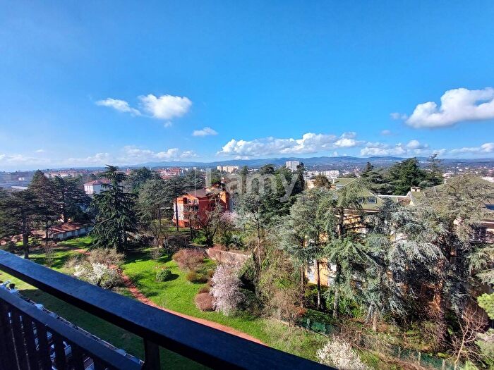 Appartement à louer - Point du Jour, Lyon ème arrondissement - 5 pièces - 3 chambres