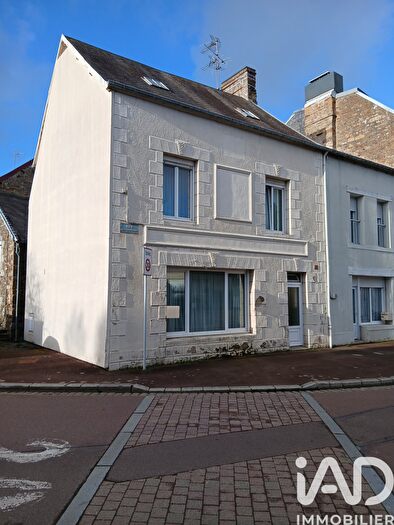 Maison à vendre - Coutances - 5 pièces - 4 chambres