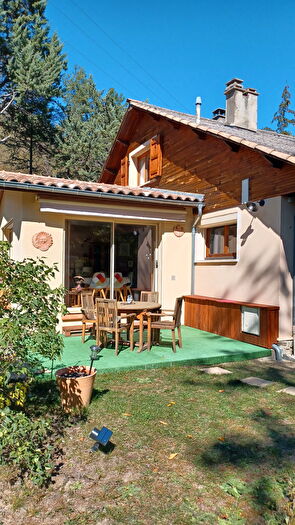 Maison 4 pièces à vendre à Castellane