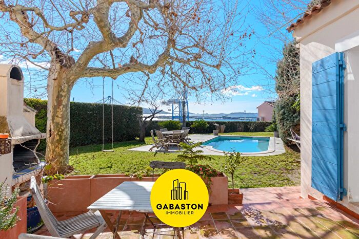 Maison à vendre - Marseille e , Saint-Henri - 6 pièces - 4 chambres