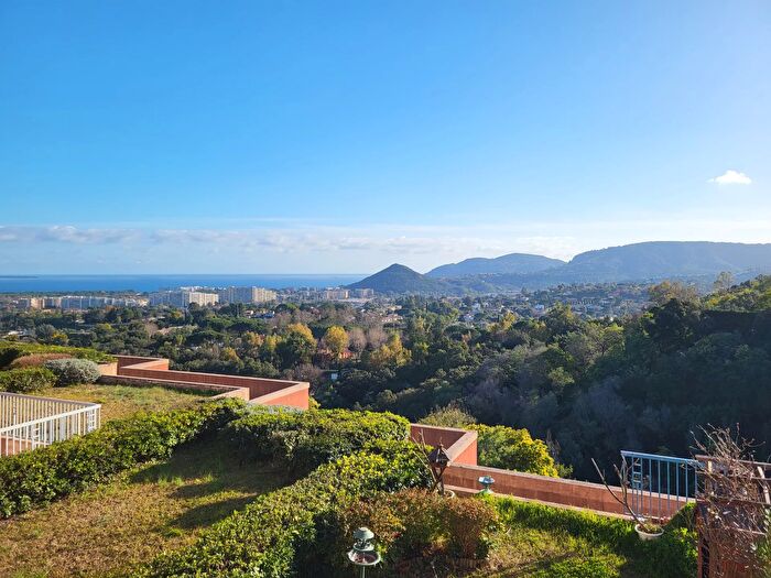 Appartement à vendre - Mandelieu-la-Napoule, Capitou - 3 pièces - 2 chambres