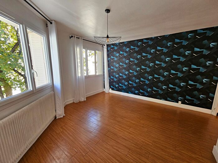 Appartement 4 pièces à vendre à Vichy, République
