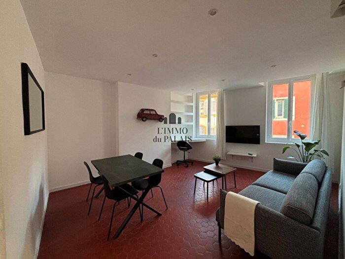 Noailles, Marseille 1er arrondissement : Appartement 3 pièces à louer
