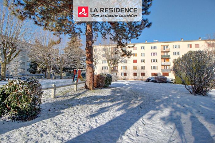 Appartement à vendre - Les Clayes-sous-Bois, Nord - 4 pièces - 2 chambres