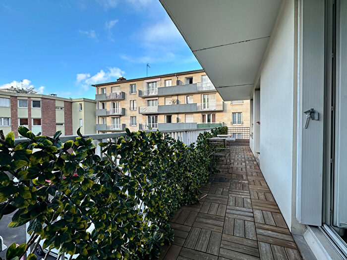 Appartement à vendre - Noisy-le-Sec, Centre-ville, Mairie - 2 pièces - 1 chambre