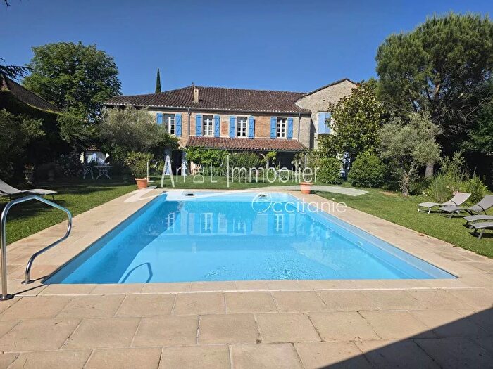 Maison 15 pièces à Mercuès, à vendre