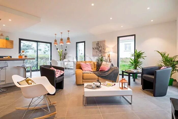 Appartement à vendre - Francheville, Francheville Le Haut, Les Cailloux, Le Bochu - 3 pièces - 2 chambres