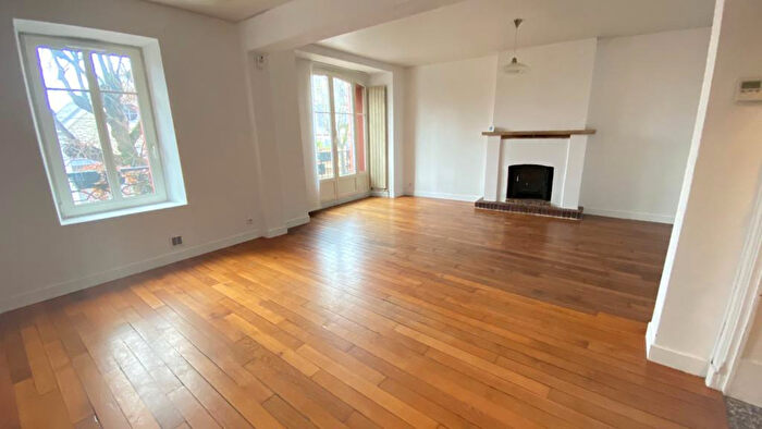 Maison à louer - Triel-sur-Seine - 8 pièces - 6 chambres