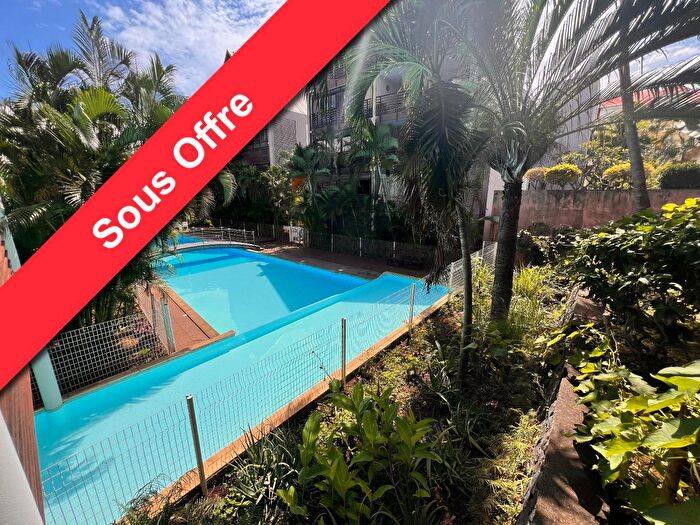 Appartement à vendre - Saint-Pierre, Centre-ville - 3 pièces - 2 chambres