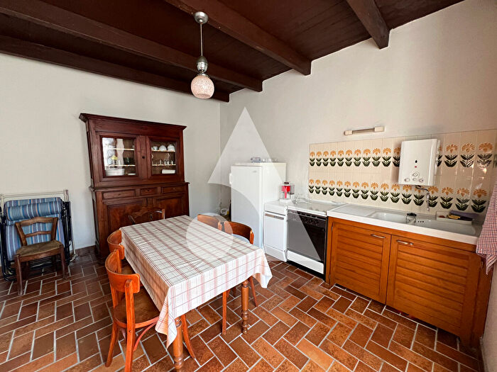 Maison à vendre - Marcols-les-Eaux - 3 pièces - 2 chambres