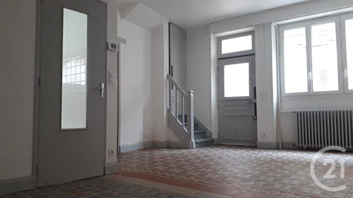 Maison 4 pièces à louer à Aillant-sur-Tholon