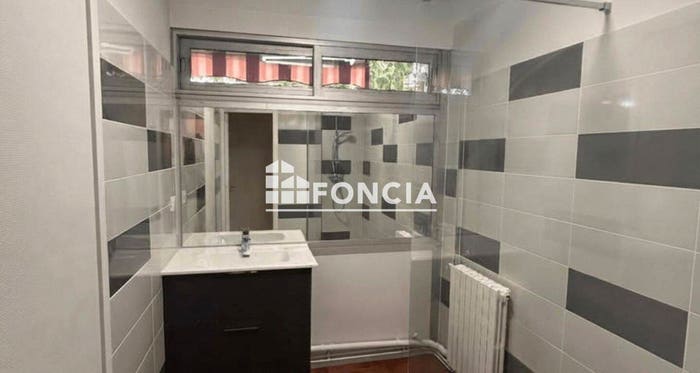 Centre Ville, Montauban : Appartement 2 pièces à louer