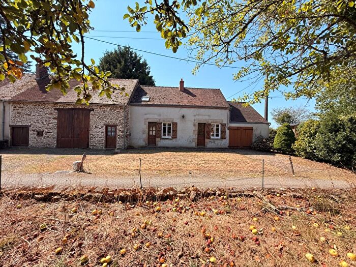 Maison 4 pièces à Nouzerolles, à vendre