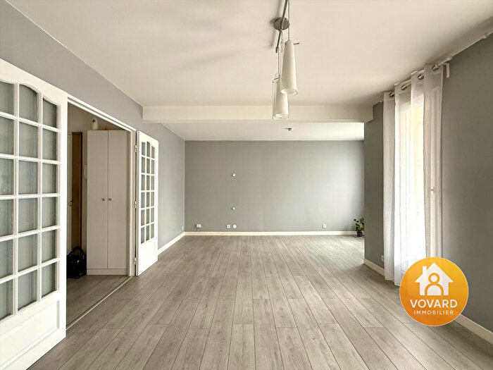 Appartement à vendre - Groslay - 4 pièces - 2 chambres