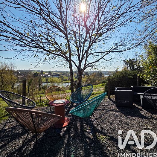 Maison à vendre - Chemillé-sur-Indrois - 9 pièces - 6 chambres