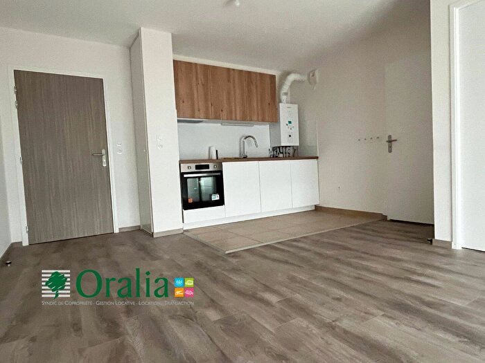 Appartement à louer - Corcelles-Bas de Chanot, Chevigny-Saint-Sauveur - 2 pièces - 1 chambre