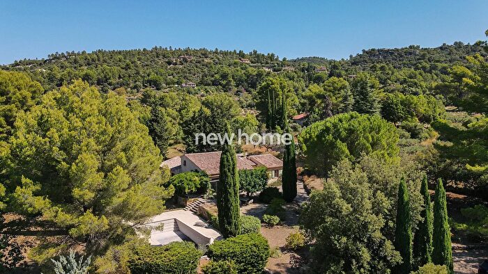 Maison à vendre - Tourtour - 5 pièces - 3 chambres