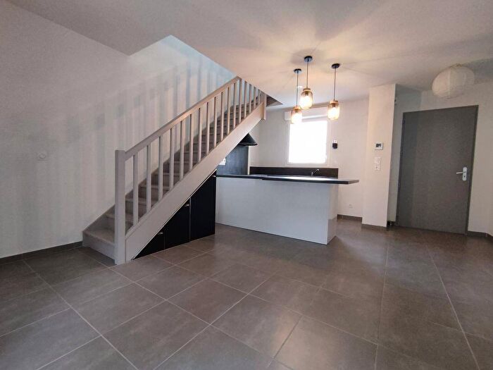 Peripherie, Manosque : Maison 2 pièces à louer