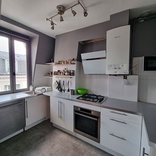 Appartement à louer - Le Perreux-sur-Marne - 3 pièces - 2 chambres