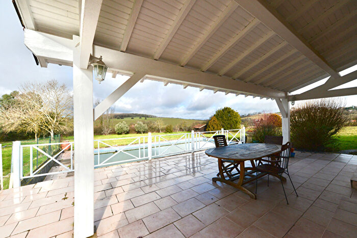 Maison à vendre - Montjoire - 6 pièces - 4 chambres