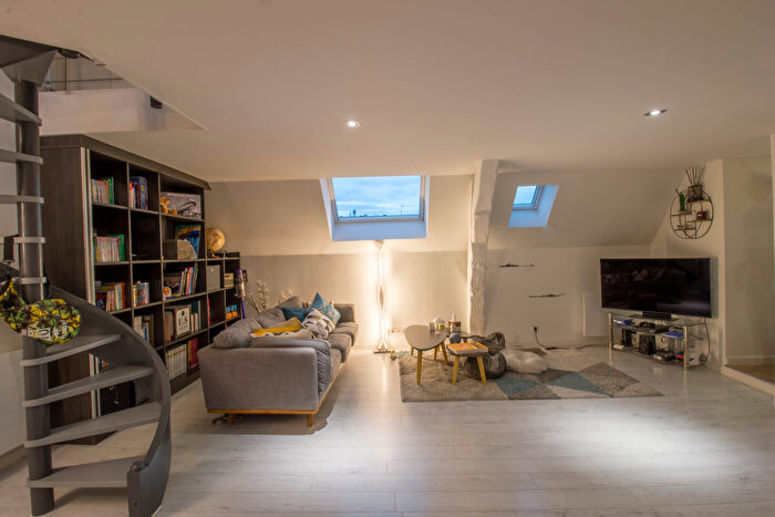 Appartement à vendre - Antony, Croix de Berny - 3 pièces - 1 chambre