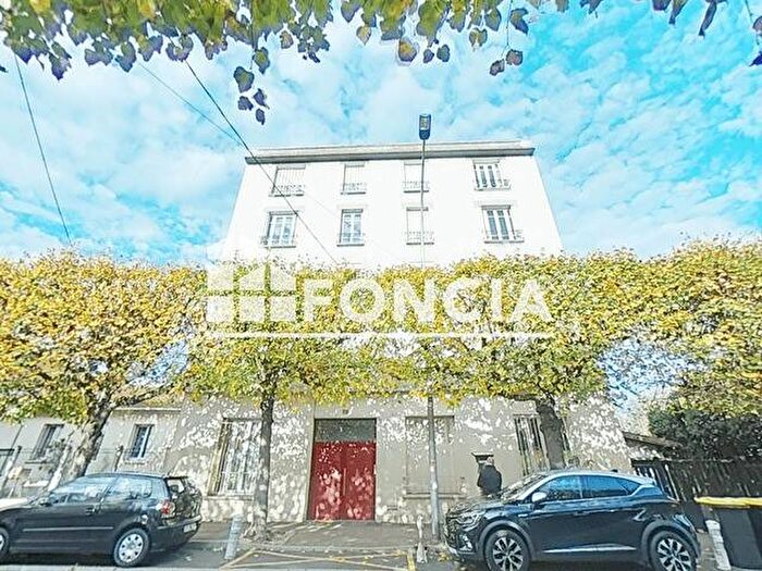 Appartement à louer - Tour Eiffel-Marie-Paul Bert, Aulnay-sous-Bois - 2 pièces - 1 chambre