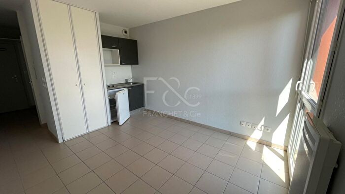 Appartement à louer - Villeurbanne, Grand Clément - 1 pièce