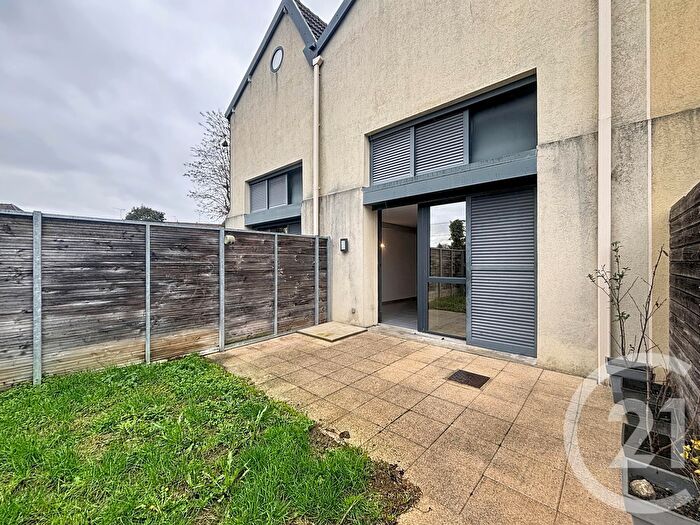 Appartement à louer - Troyes, Chartreux - 2 pièces - 1 chambre