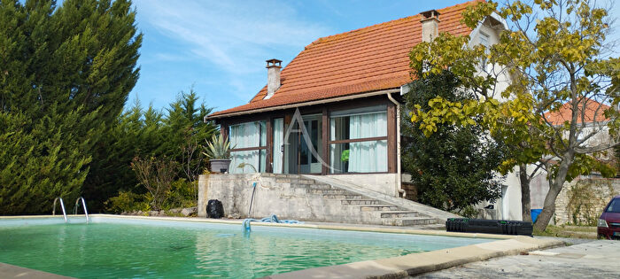 Maisons à vendre et appartements à louer - 1