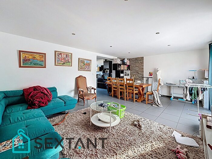 Maison à vendre - Grand-Couronne - 5 pièces - 4 chambres