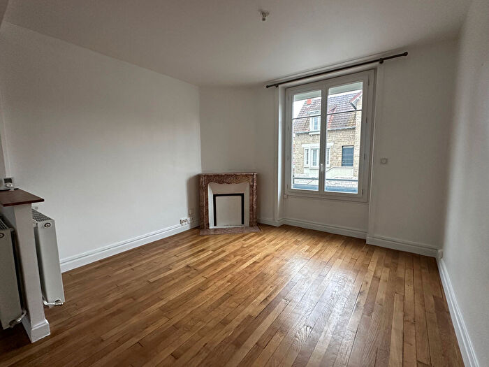 Appartement à louer - Brive-la-Gaillarde, Pont de La Bouvie, Gaubre, Estavel, Tujac - 3 pièces - 2 chambres