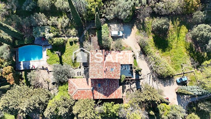 Maison à vendre - Lorgues - 7 pièces - 5 chambres