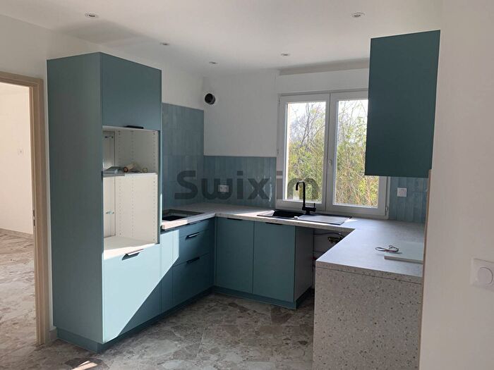 Appartement à louer - Sernhac - 3 pièces - 2 chambres