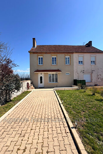 Maison 4 pièces à louer à Avrilly