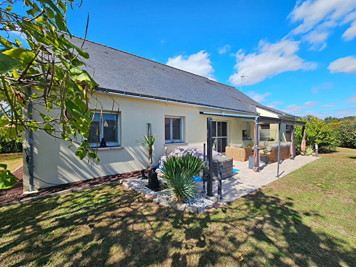 Cré-sur-Loir - Maison 5 pièces à vendre