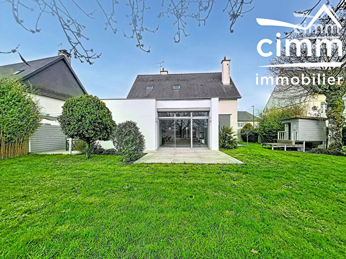 Maison 8 pièces à Saint-Erblon, à vendre