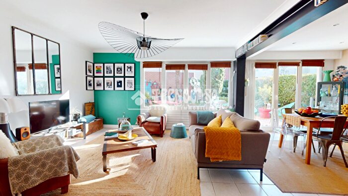 Maison à vendre - Le Chesnay, Nouveau Chesnay - 6 pièces - 4 chambres