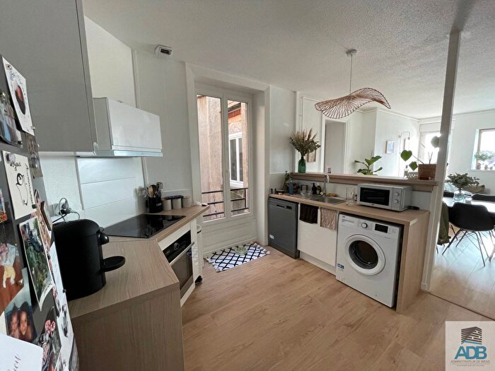 Appartement à louer - Roanne - 2 pièces - 1 chambre