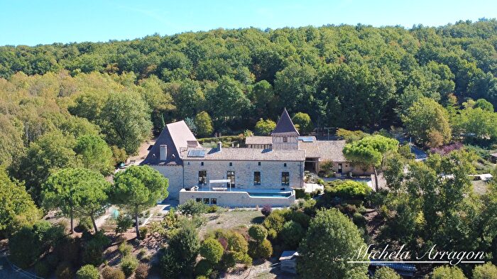 Maison 20 pièces à vendre à Pinel-Hauterive