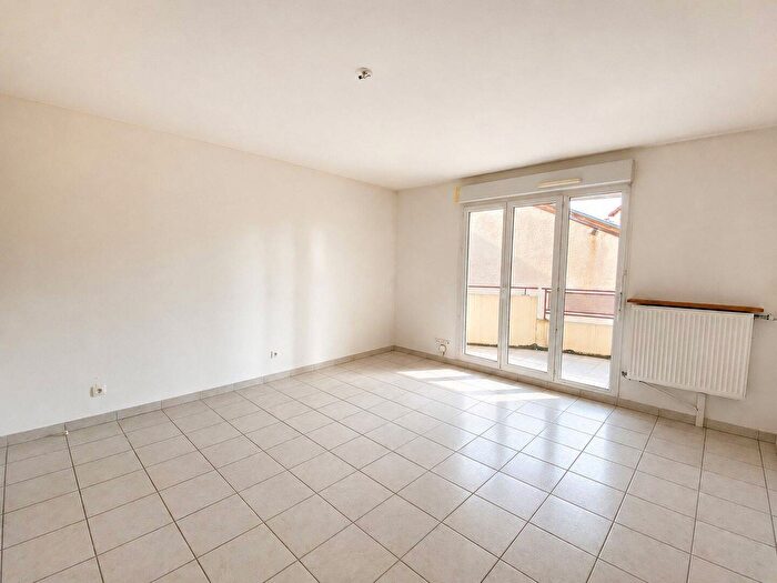 Saint-Symphorien-sur-Coise : Appartement 3 pièces à louer