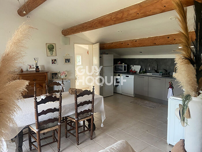 Appartement à louer - LIsle-sur-la-Sorgue, Velorgues, Saint-Gervais, Petit Palais - 3 pièces - 2 chambres