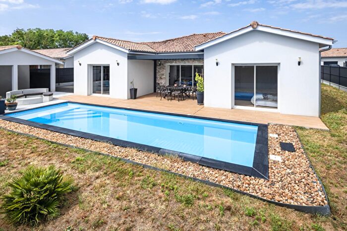 Maison à vendre - Le Taillan-Médoc - 4 pièces - 3 chambres