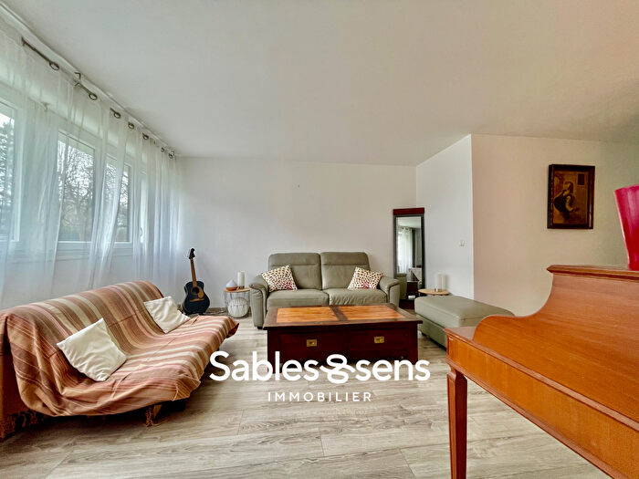 Appartement à vendre - Carrières-sur-Seine, Centre historique - 4 pièces - 2 chambres