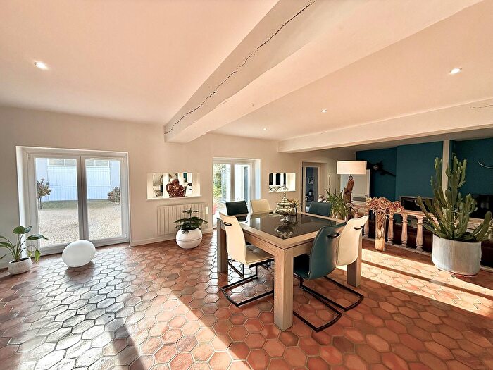 Maison à vendre - Changé - 5 pièces - 4 chambres