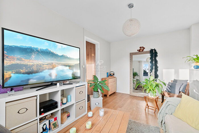 Appartement à vendre - Le Pecq, Cité - 2 pièces - 1 chambre