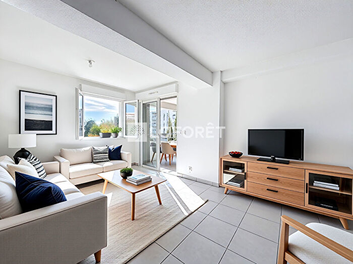 Appartement à vendre - Saint-Cyprien, Village, Zone dActivité - 2 pièces - 1 chambre