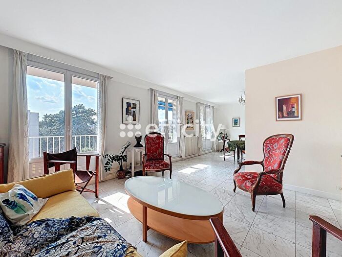 Appartement à vendre - Caluire-et-Cuire, Cuire-le-bas, Cuire-le-Haut - 5 pièces - 4 chambres