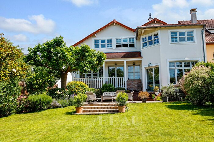 Maison 8 pièces à vendre à Le Chesnay, Glatigny, Rueil